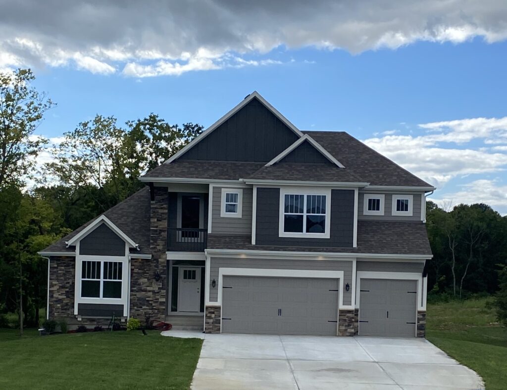 Available Homes – Arrowhead Homes Inc
